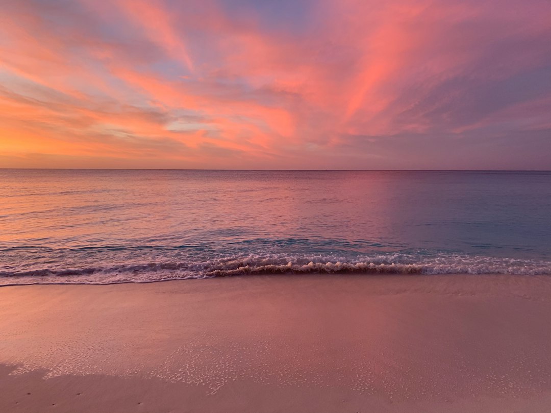 Terrain and Topography of The Bahamas: mountains, valleys, and plains ...